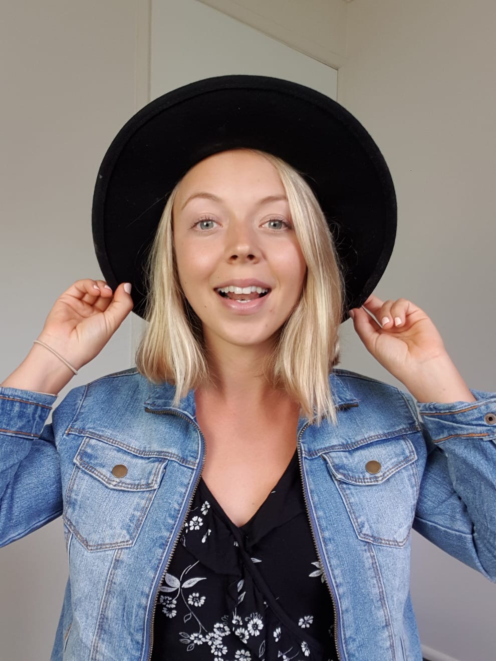 Female Wedding Singer On The Gold Coast - Janda Events